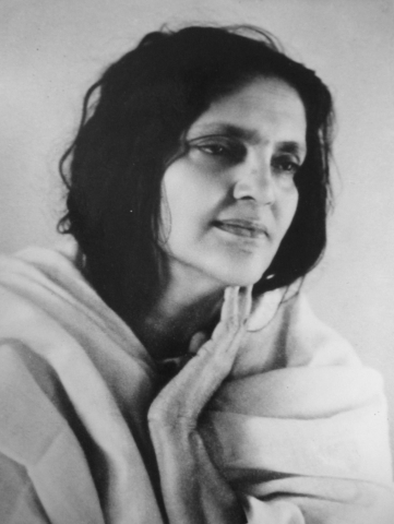 Pictures of Sri Sri Anandamayi Ma