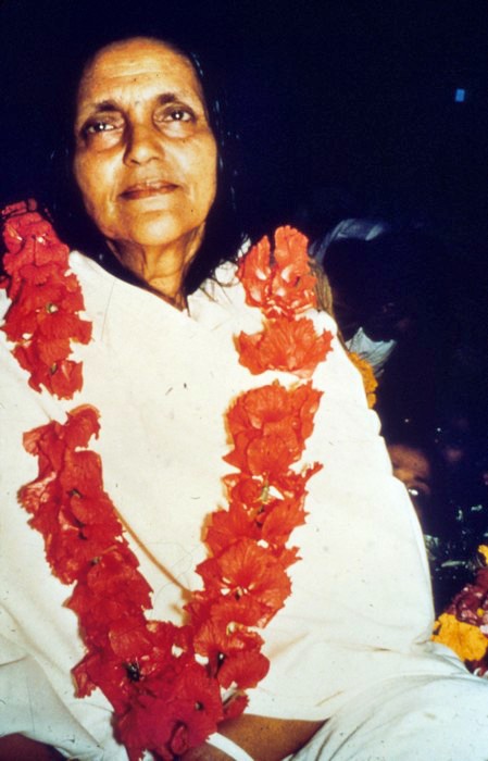 Sri Ma Anandamayi » Process of Diksha