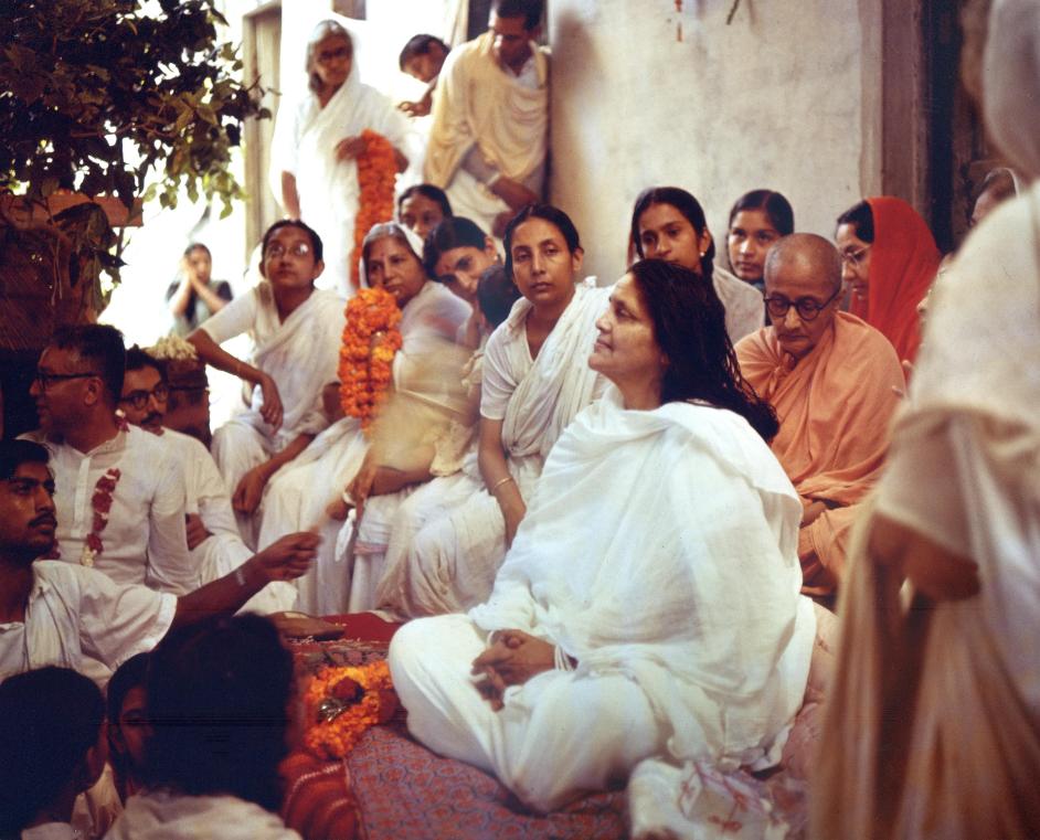 Sri Ma Anandamayi » Czech